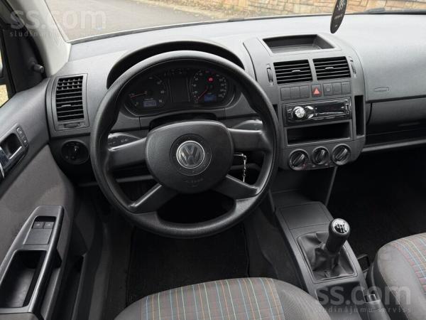 Pelēks Volkswagen Polo 2005 Rīga, ar dzinēja tilpumu 1.20 L un nobraukumu 149 tūkst. km par 1650 €, foto 7 vietnē AUTOMOTO.COM.LV