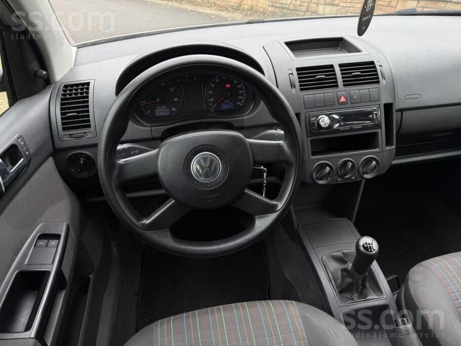 Pelēks Volkswagen Polo 2005 Rīga, ar dzinēja tilpumu 1.20 L un nobraukumu 149 tūkst. km par 1650 €, foto 7 vietnē AUTOMOTO.COM.LV