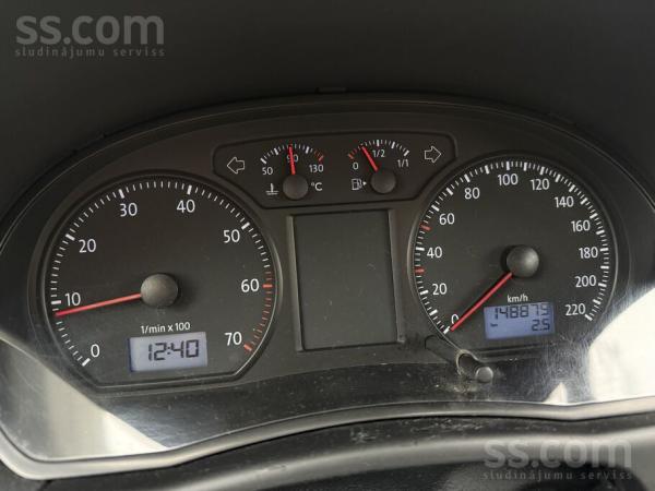 Pelēks Volkswagen Polo 2005 Rīga, ar dzinēja tilpumu 1.20 L un nobraukumu 149 tūkst. km par 1650 €, foto 9 vietnē AUTOMOTO.COM.LV