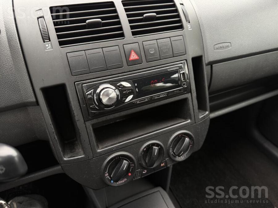 Pelēks Volkswagen Polo 2005 Rīga, ar dzinēja tilpumu 1.20 L un nobraukumu 149 tūkst. km par 1650 €, foto 10 vietnē AUTOMOTO.COM.LV