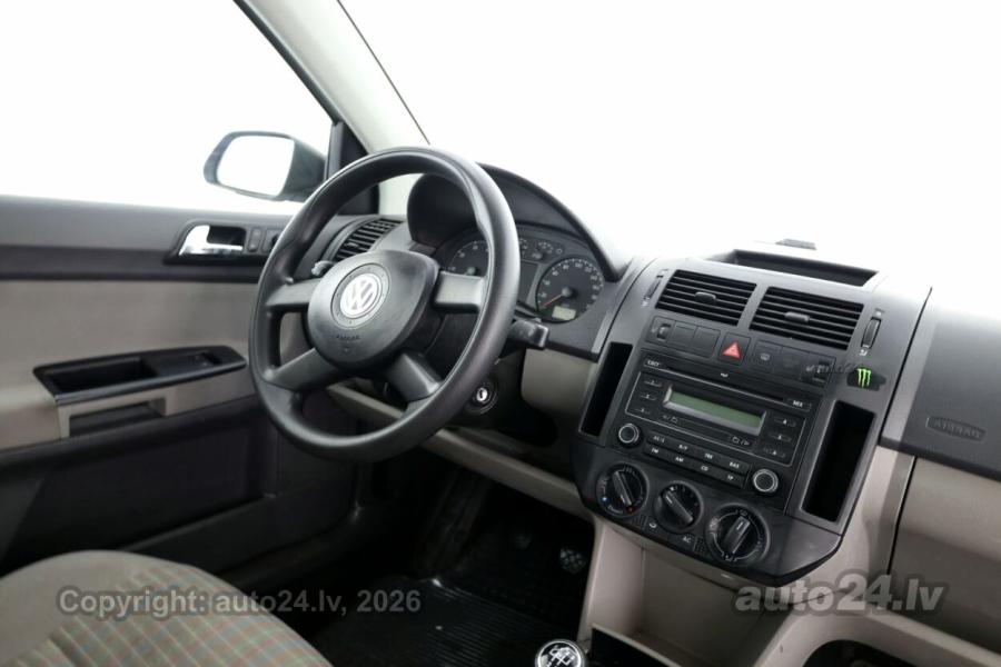 Pelēks Volkswagen Polo 2006 Tallina, ar dzinēja tilpumu 1.40 L un nobraukumu 294 tūkst. km par 599 €, foto 5 vietnē AUTOMOTO.COM.LV