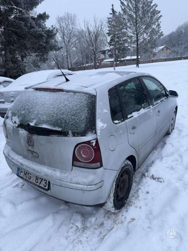 Pelēks Volkswagen Polo 2006 Kauņa, ar dzinēja tilpumu 1.39 L un nobraukumu 220 tūkst. km par 1550 €, foto 6 vietnē AUTOMOTO.COM.LV