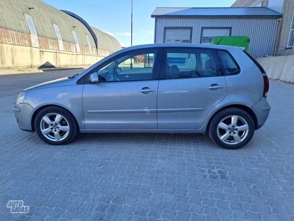 Pelēks Volkswagen Polo 2006 Telšiai, ar dzinēja tilpumu 1.90 L un nobraukumu 321 tūkst. km par 1350 €, foto 8 vietnē AUTOMOTO.COM.LV