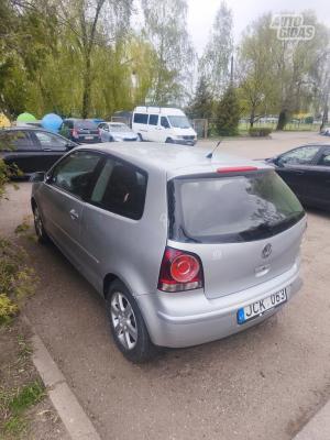 Grey Volkswagen Polo 2006 in Kaunas, with an engine capacity of 1.40 L and mileage of 175 thousand km for 550 €, photo 4 on AUTOMOTO.COM.LV