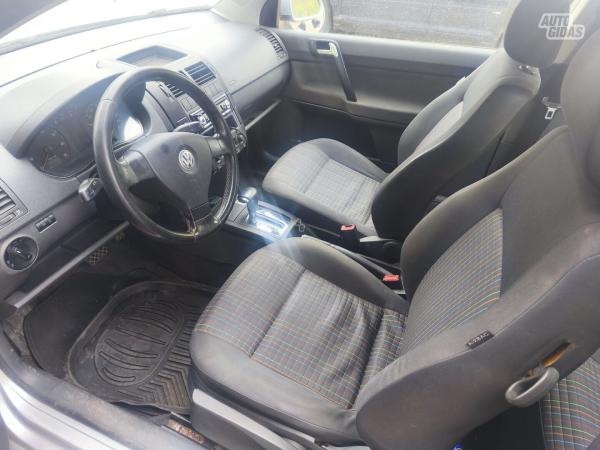 Pelēks Volkswagen Polo 2006 Kauņa, ar dzinēja tilpumu 1.40 L un nobraukumu 175 tūkst. km par 550 €, foto 5 vietnē AUTOMOTO.COM.LV