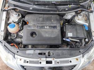 Grey Volkswagen Polo 2006 in Kaunas, with an engine capacity of 1.40 L and mileage of 175 thousand km for 550 €, photo 9 on AUTOMOTO.COM.LV