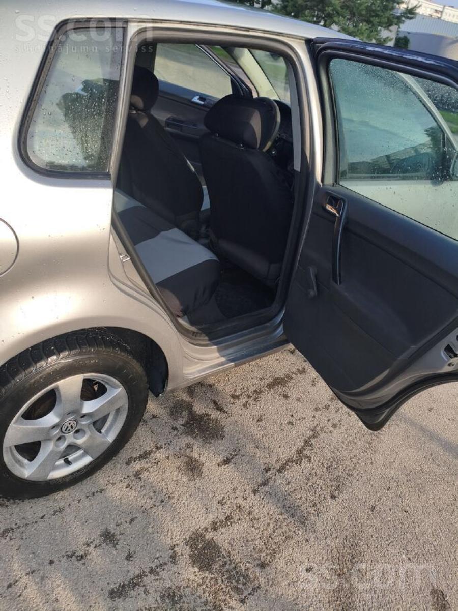Pelēks Volkswagen Polo 2006 Rīga, ar dzinēja tilpumu 1.40 L un nobraukumu 259 tūkst. km par 1210 €, foto 6 vietnē AUTOMOTO.COM.LV