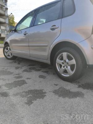 Pelēks Volkswagen Polo 2006 Rīga, ar dzinēja tilpumu 1.40 L un nobraukumu 259 tūkst. km par 1210 €, foto 10 vietnē AUTOMOTO.COM.LV