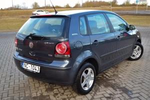 Pelēks Volkswagen Polo 2006 Jēkabpils, ar dzinēja tilpumu 1.40 L un nobraukumu 228 tūkst. km par 3300 €, foto 3 vietnē AUTOMOTO.COM.LV