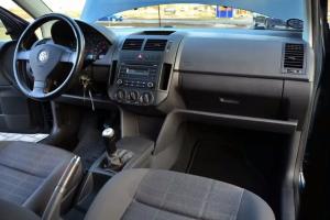 Pelēks Volkswagen Polo 2006 Jēkabpils, ar dzinēja tilpumu 1.40 L un nobraukumu 228 tūkst. km par 3300 €, foto 11 vietnē AUTOMOTO.COM.LV