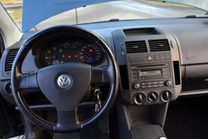 Pelēks Volkswagen Polo 2006 Jēkabpils, ar dzinēja tilpumu 1.40 L un nobraukumu 228 tūkst. km par 3300 €, foto 14 vietnē AUTOMOTO.COM.LV
