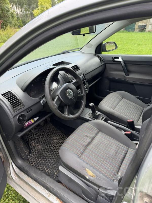 Pelēks Volkswagen Polo 2006 Rīga, ar dzinēja tilpumu 1.40 L un nobraukumu 415 tūkst. km par 430 €, foto 6 vietnē AUTOMOTO.COM.LV