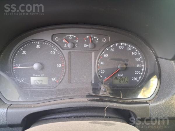 Pelēks Volkswagen Polo 2006 Rēzekne, ar dzinēja tilpumu 1.50 L un nobraukumu 361 tūkst. km par 1650 €, foto 7 vietnē AUTOMOTO.COM.LV