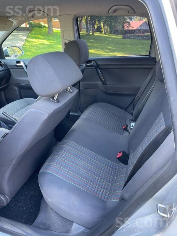 Grey Volkswagen Polo 2006 in Limbazi, with an engine capacity of 1.40 L and mileage of 318 thousand km for 1050 €, photo 6 on AUTOMOTO.COM.LV