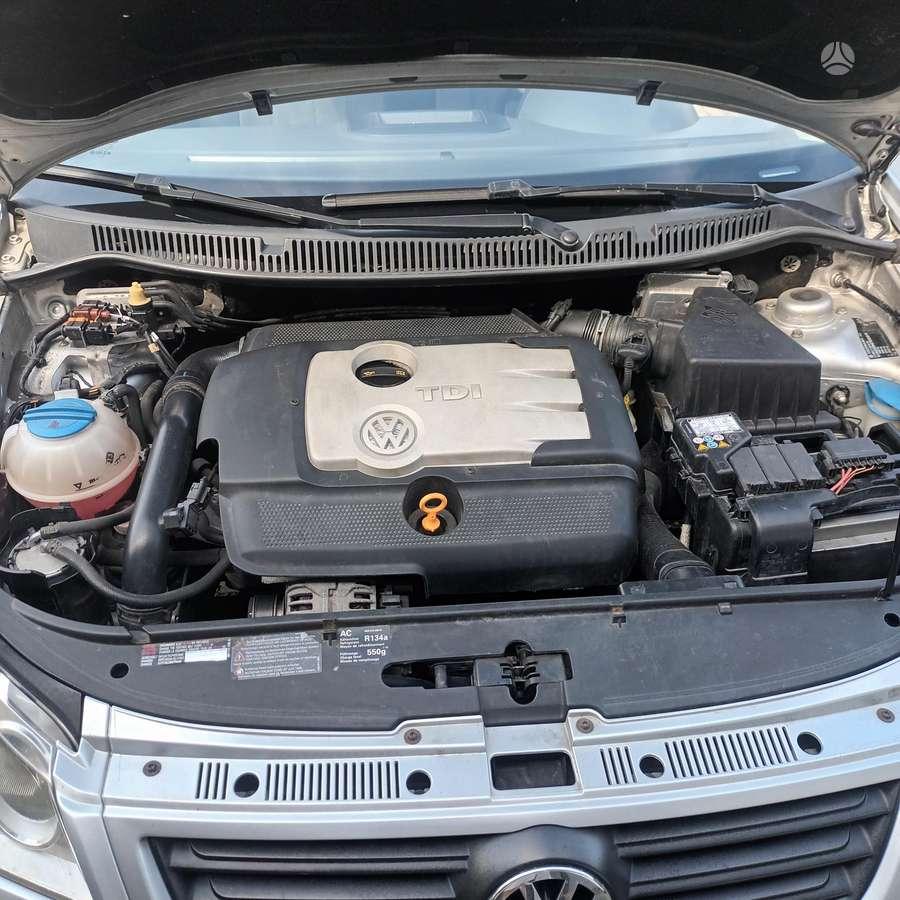 Grey Volkswagen Polo 2006 in Kaunas, with an engine capacity of 1.40 L and mileage of 231 thousand km for 1550 €, photo 9 on AUTOMOTO.COM.LV