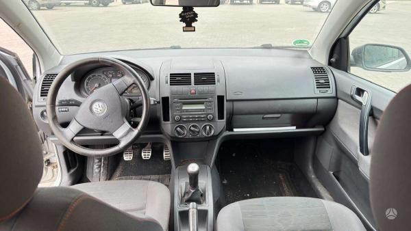Grey Volkswagen Polo 2006 in Vilnius, with an engine capacity of 1.20 L and mileage of 200 thousand km for 400 €, photo 7 on AUTOMOTO.COM.LV