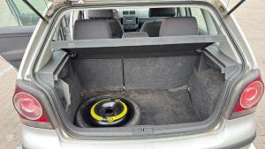 Grey Volkswagen Polo 2006 in Vilnius, with an engine capacity of 1.20 L and mileage of 200 thousand km for 400 €, photo 11 on AUTOMOTO.COM.LV