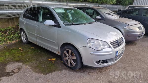 Volkswagen Polo 2006 Rīga vietnē Pelēks Volkswagen Polo 2006 Rīga, ar dzinēja tilpumu 1.40 L un nobraukumu 296 tūkst. km par 450 €, foto 3 vietnē AUTOMOTO.COM.LV