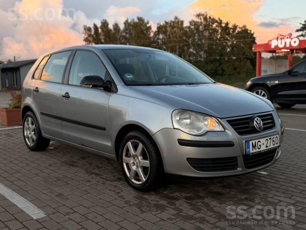 Grey Volkswagen Polo 2006 in Riga, with an engine capacity of 1.40 L and mileage of 224 thousand km for 1300 €, photo 3 on AUTOMOTO.COM.LV