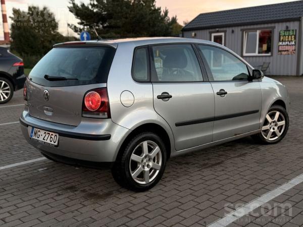 Grey Volkswagen Polo 2006 in Riga, with an engine capacity of 1.40 L and mileage of 224 thousand km for 1300 €, photo 5 on AUTOMOTO.COM.LV