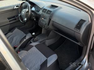 Pelēks Volkswagen Polo 2006 Rīga, ar dzinēja tilpumu 1.40 L un nobraukumu 224 tūkst. km par 1300 €, foto 7 vietnē AUTOMOTO.COM.LV