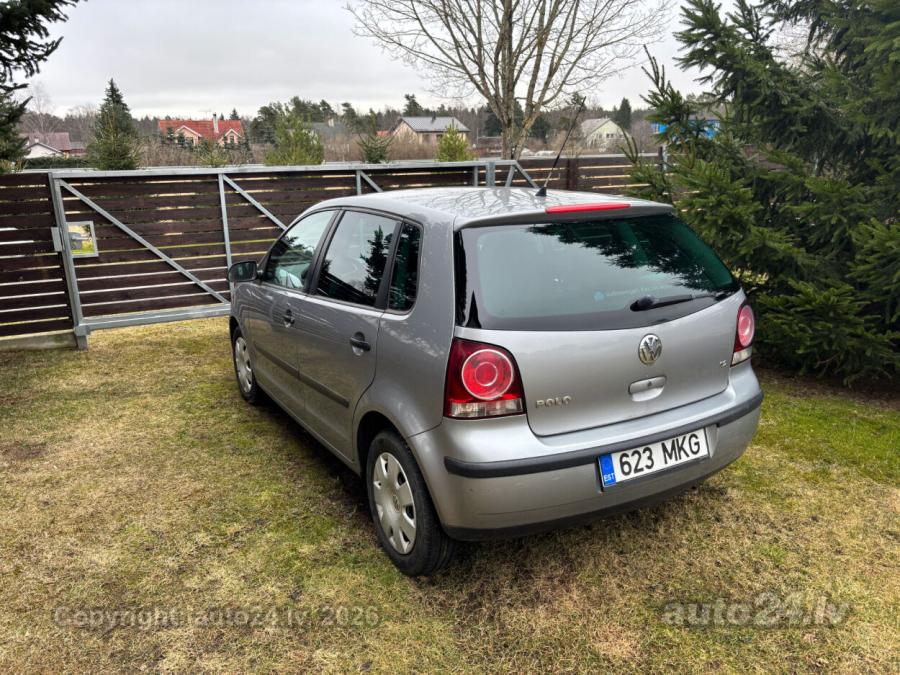 Grey Volkswagen Polo 2007 in Tallinn, with an engine capacity of 1.20 L and mileage of 82 thousand km for 1000 €, photo 2 on AUTOMOTO.COM.LV