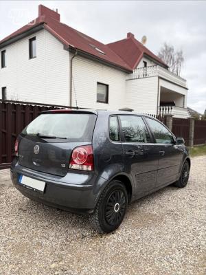 Pelēks Volkswagen Polo 2007 Viļņa, ar dzinēja tilpumu 1.20 L un nobraukumu 2000 tūkst. km par 1450 €, foto 10 vietnē AUTOMOTO.COM.LV