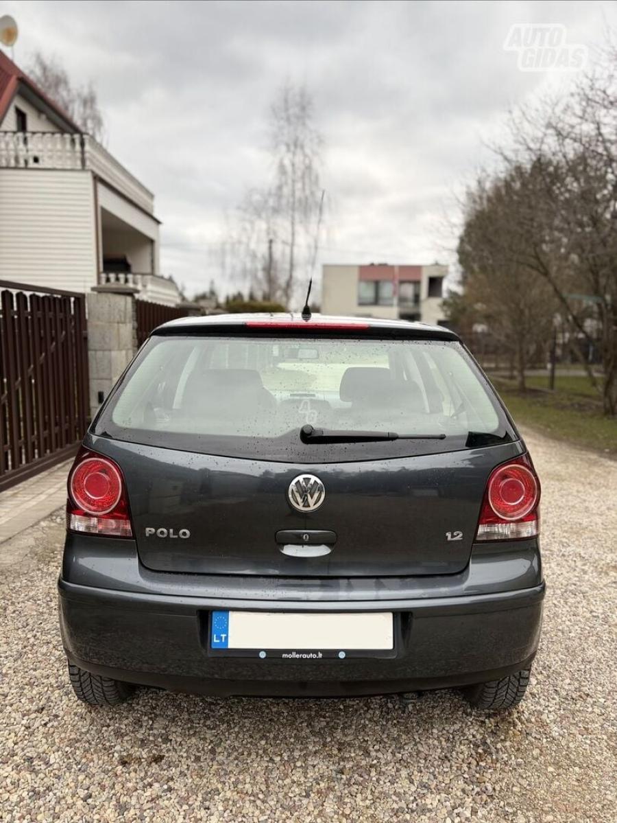 Pelēks Volkswagen Polo 2007 Viļņa, ar dzinēja tilpumu 1.20 L un nobraukumu 2000 tūkst. km par 1450 €, foto 12 vietnē AUTOMOTO.COM.LV