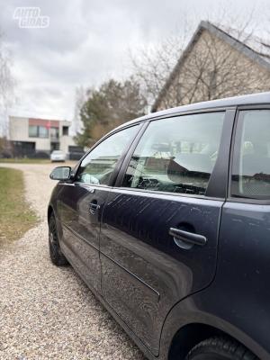 Pelēks Volkswagen Polo 2007 Viļņa, ar dzinēja tilpumu 1.20 L un nobraukumu 2000 tūkst. km par 1450 €, foto 15 vietnē AUTOMOTO.COM.LV