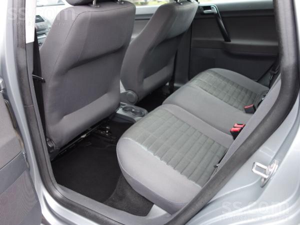 Pelēks Volkswagen Polo 2007 Rīga, ar dzinēja tilpumu 1.40 L un nobraukumu 327 tūkst. km par 1950 €, foto 7 vietnē AUTOMOTO.COM.LV
