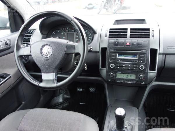 Pelēks Volkswagen Polo 2007 Rīga, ar dzinēja tilpumu 1.40 L un nobraukumu 327 tūkst. km par 1950 €, foto 8 vietnē AUTOMOTO.COM.LV