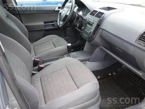 Pelēks Volkswagen Polo 2007 Rīga, ar dzinēja tilpumu 1.40 L un nobraukumu 327 tūkst. km par 1950 €, foto 17 vietnē AUTOMOTO.COM.LV