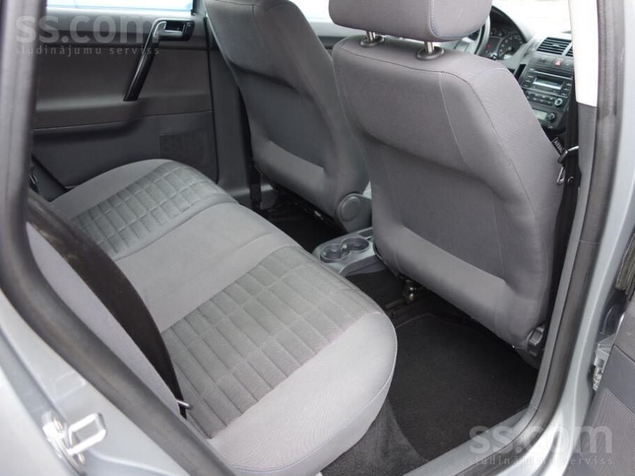Pelēks Volkswagen Polo 2007 Rīga, ar dzinēja tilpumu 1.40 L un nobraukumu 327 tūkst. km par 1950 €, foto 18 vietnē AUTOMOTO.COM.LV