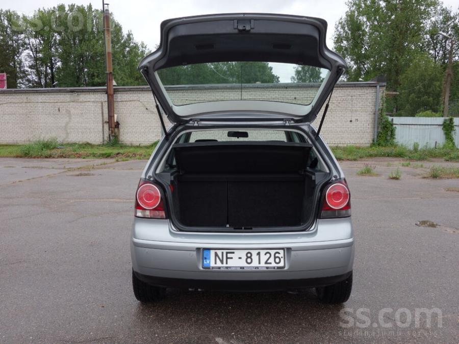 Pelēks Volkswagen Polo 2007 Rīga, ar dzinēja tilpumu 1.40 L un nobraukumu 327 tūkst. km par 1950 €, foto 21 vietnē AUTOMOTO.COM.LV