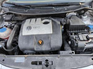 Pelēks Volkswagen Polo 2007 Kauņa, ar dzinēja tilpumu 1.40 L un nobraukumu 289 tūkst. km par 1250 €, foto 9 vietnē AUTOMOTO.COM.LV