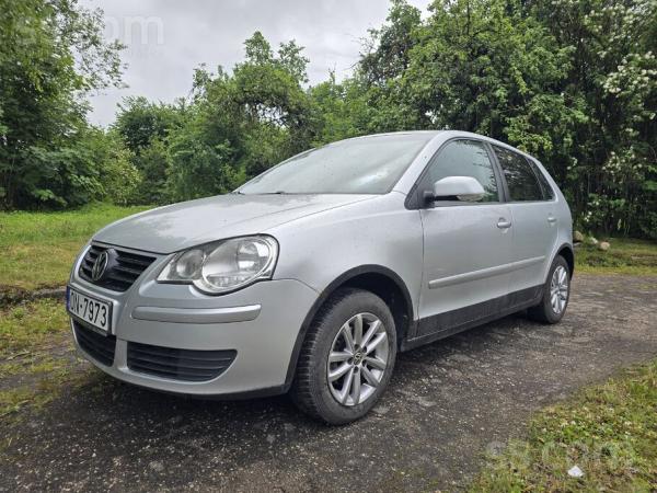 Grey Volkswagen Polo 2007 in Cesis, with an engine capacity of 1.40 L and mileage of 164 thousand km for 1800 €, photo 1 on AUTOMOTO.COM.LV