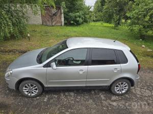 Grey Volkswagen Polo 2007 in Cesis, with an engine capacity of 1.40 L and mileage of 164 thousand km for 1800 €, photo 6 on AUTOMOTO.COM.LV