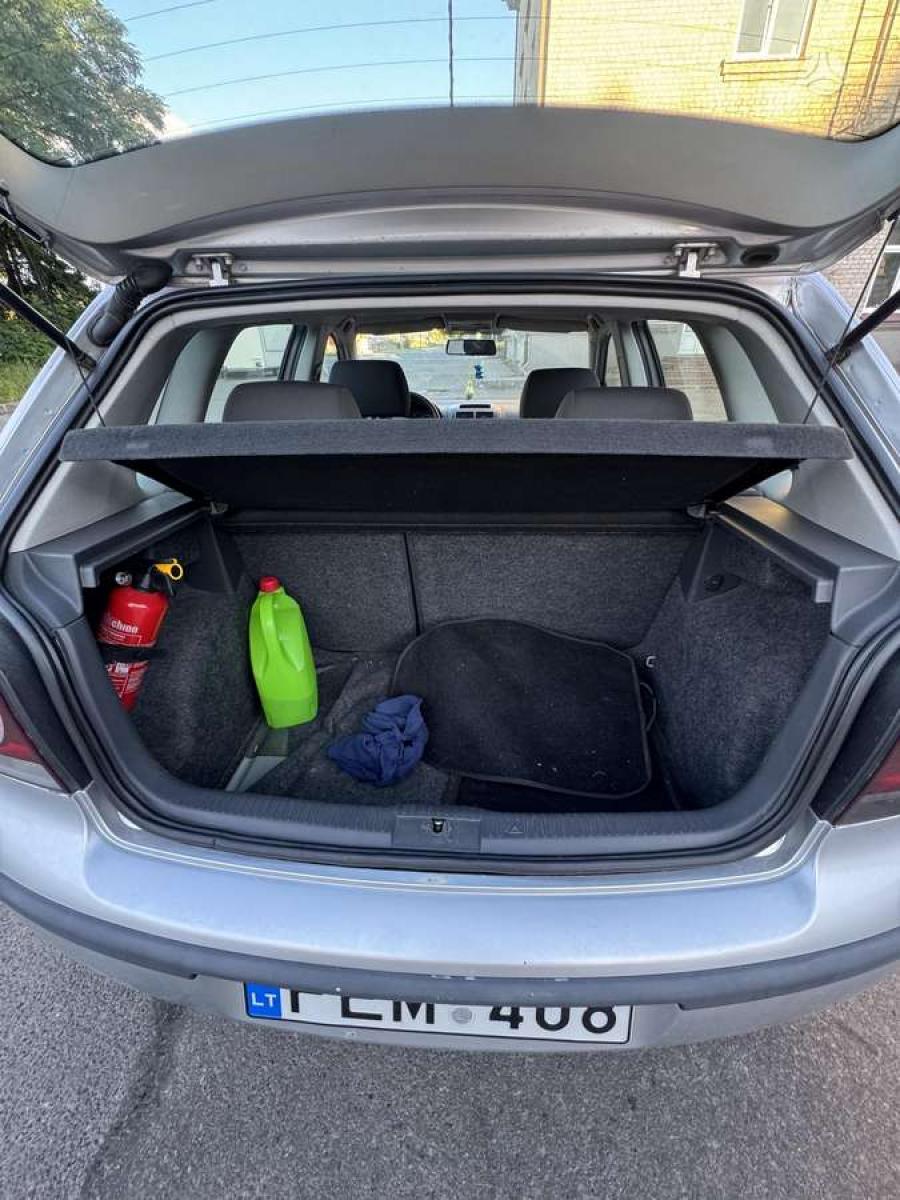 Grey Volkswagen Polo 2007 in Vilnius, with an engine capacity of 1.42 L and mileage of 203 thousand km for 1000 €, photo 8 on AUTOMOTO.COM.LV