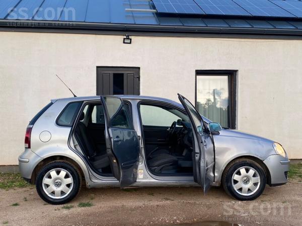 Grey Volkswagen Polo 2007 in Riga, with an engine capacity of 1.40 L and mileage of 413 thousand km for 650 €, photo 6 on AUTOMOTO.COM.LV