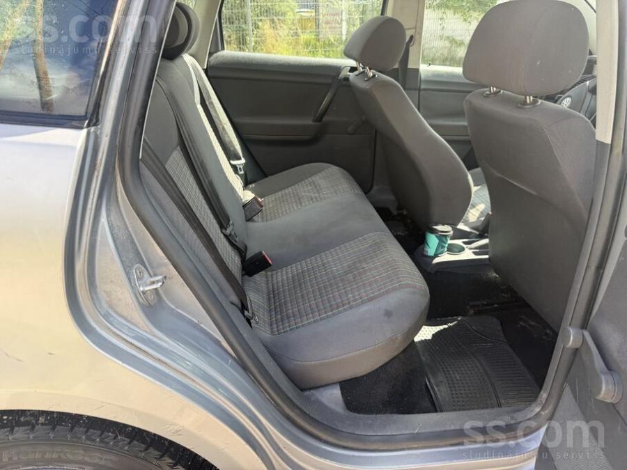 Pelēks Volkswagen Polo 2007 Rīga, ar dzinēja tilpumu 1.40 L un nobraukumu 413 tūkst. km par 650 €, foto 11 vietnē AUTOMOTO.COM.LV