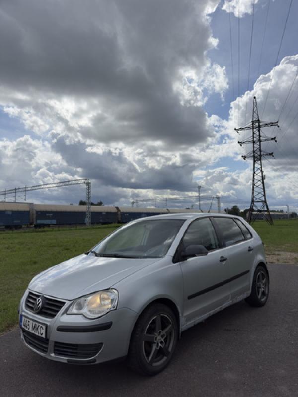 Grey Volkswagen Polo 2007 in Narva-Joesuu, with an engine capacity of 1.40 L and mileage of 168 thousand km for 600 €, photo 1 on AUTOMOTO.COM.LV