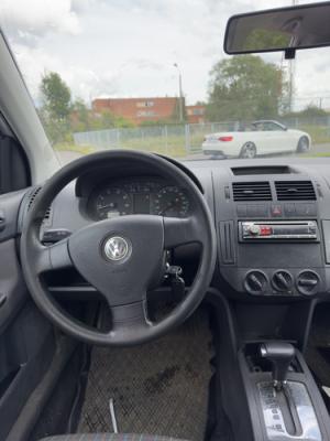 Grey Volkswagen Polo 2007 in Narva-Joesuu, with an engine capacity of 1.40 L and mileage of 168 thousand km for 600 €, photo 6 on AUTOMOTO.COM.LV