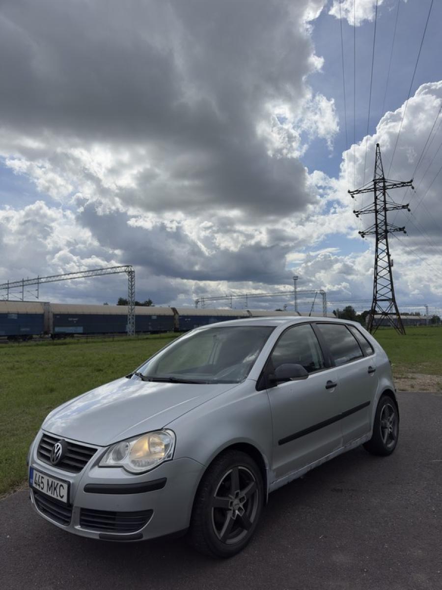 Grey Volkswagen Polo 2007 in Narva-Joesuu, with an engine capacity of 1.40 L and mileage of 168 thousand km for 600 €, photo 7 on AUTOMOTO.COM.LV