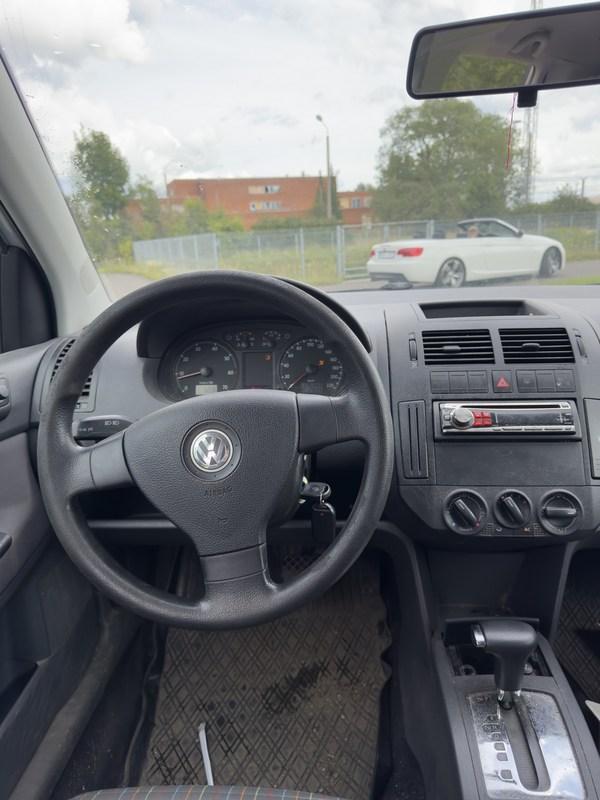 Grey Volkswagen Polo 2007 in Narva-Joesuu, with an engine capacity of 1.40 L and mileage of 168 thousand km for 600 €, photo 10 on AUTOMOTO.COM.LV
