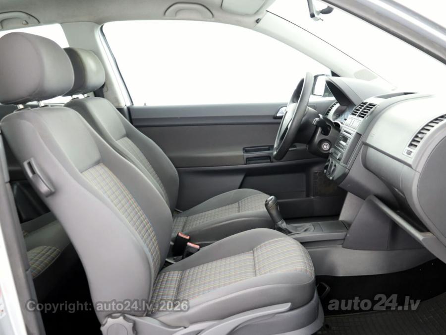 Pelēks Volkswagen Polo 2007 Tallina, ar dzinēja tilpumu 1.20 L un nobraukumu 165 tūkst. km par 1199 €, foto 7 vietnē AUTOMOTO.COM.LV