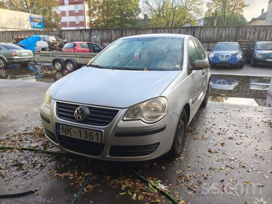 Pelēks Volkswagen Polo 2007 Rīga, ar dzinēja tilpumu 1.40 L un nobraukumu 283 tūkst. km par 1350 €, foto 1 vietnē AUTOMOTO.COM.LV