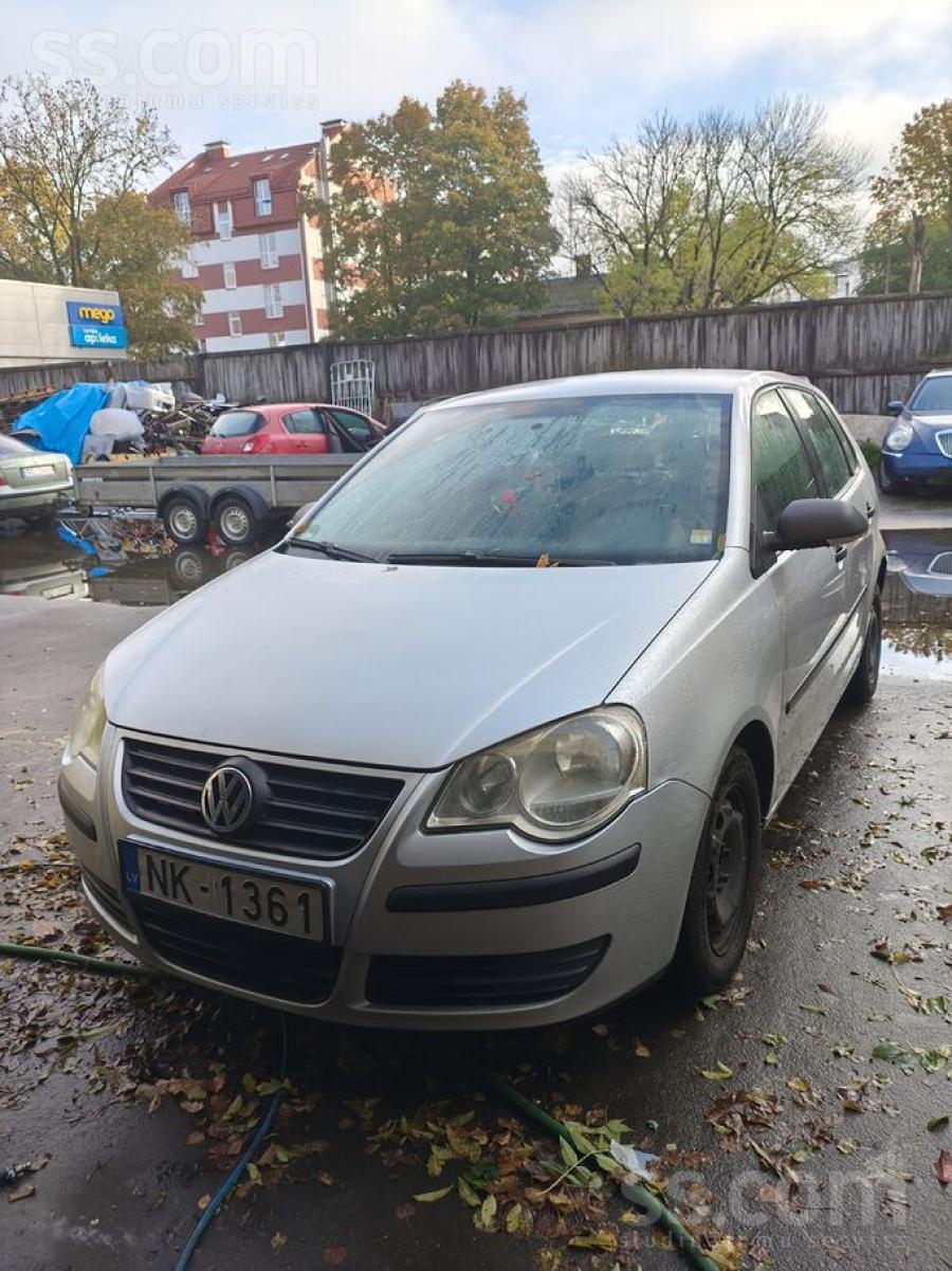 Pelēks Volkswagen Polo 2007 Rīga, ar dzinēja tilpumu 1.40 L un nobraukumu 283 tūkst. km par 1350 €, foto 3 vietnē AUTOMOTO.COM.LV