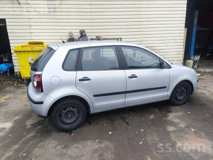 Pelēks Volkswagen Polo 2007 Rīga, ar dzinēja tilpumu 1.40 L un nobraukumu 283 tūkst. km par 1350 €, foto 18 vietnē AUTOMOTO.COM.LV