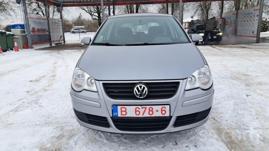 Grey Volkswagen Polo 2008 in Ogre, with an engine capacity of 1.40 L and mileage of 246 thousand km for 3250 €, photo 1 on AUTOMOTO.COM.LV