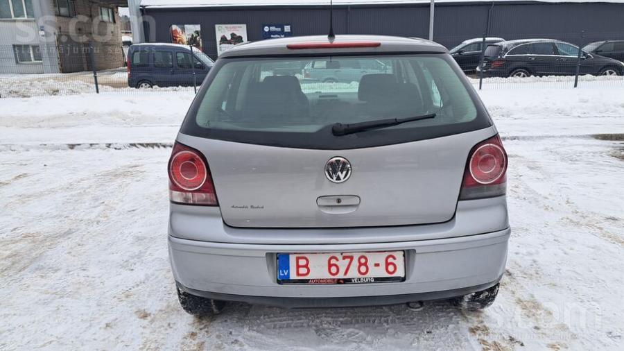 Grey Volkswagen Polo 2008 in Ogre, with an engine capacity of 1.40 L and mileage of 246 thousand km for 3250 €, photo 7 on AUTOMOTO.COM.LV